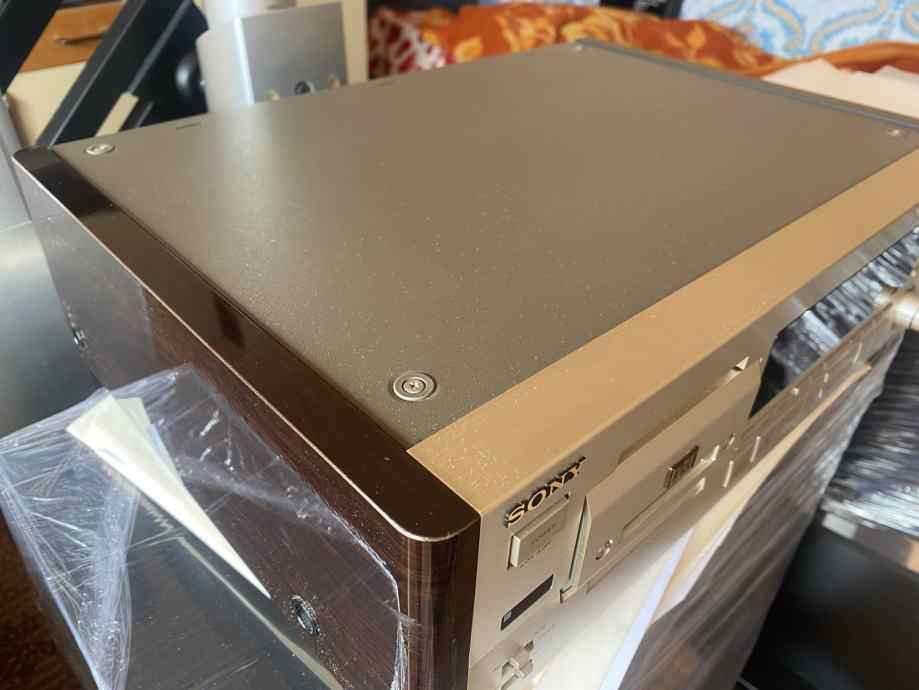 DAT SONY DTC-77ES