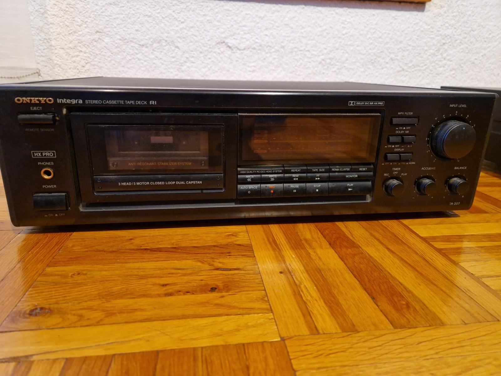 Hi-Fi kasetofon Onkyo TA-207