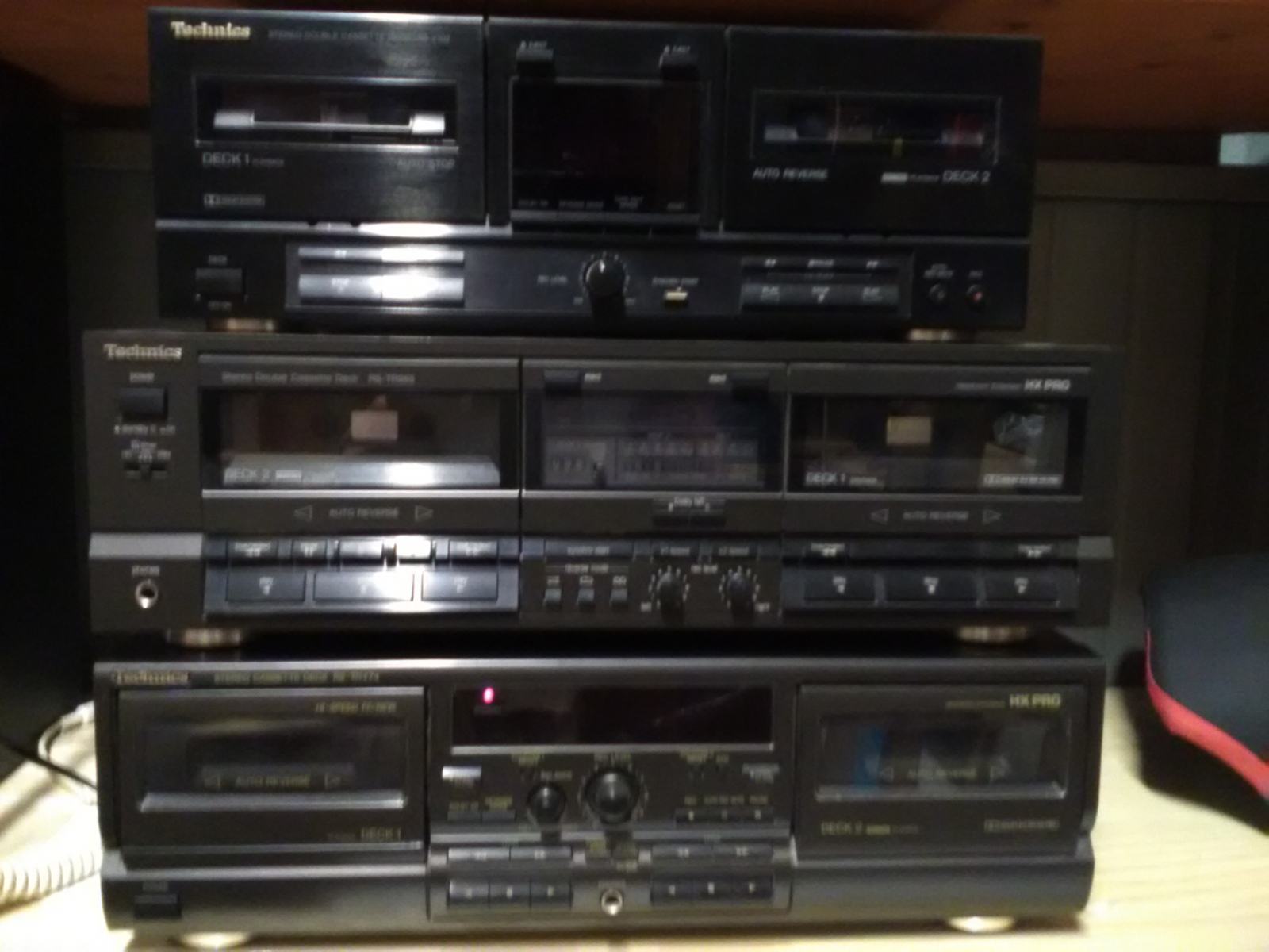 HI-FI KASETOFONI TECHNICS....