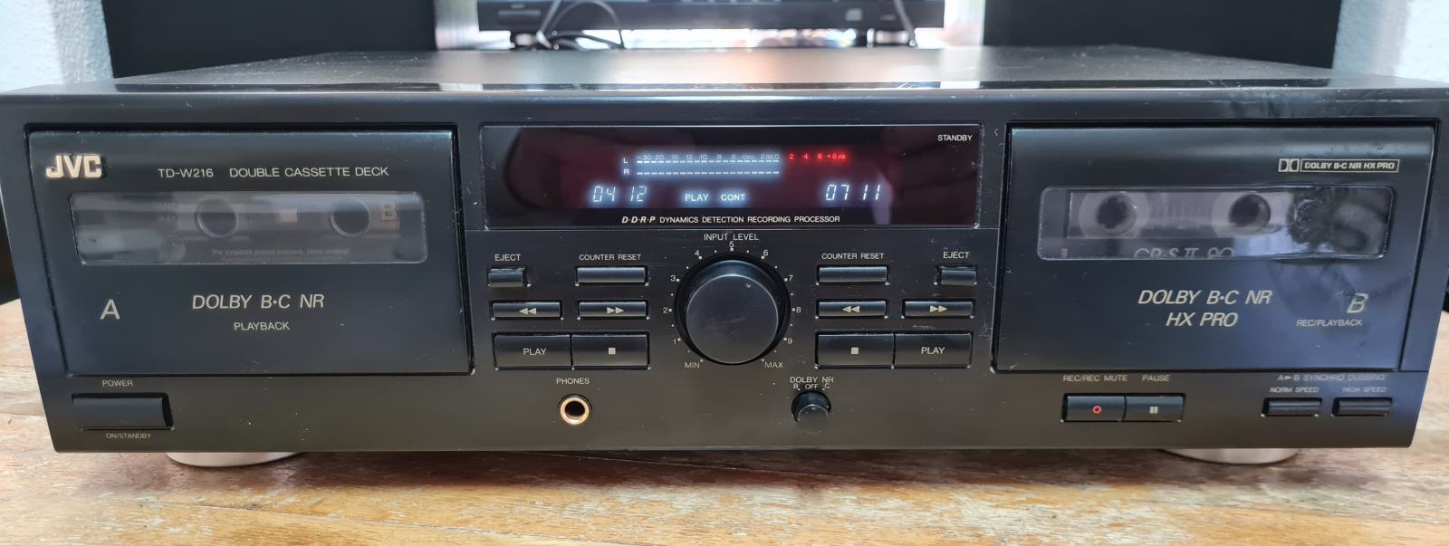 JVC TD-W216, kasetnik