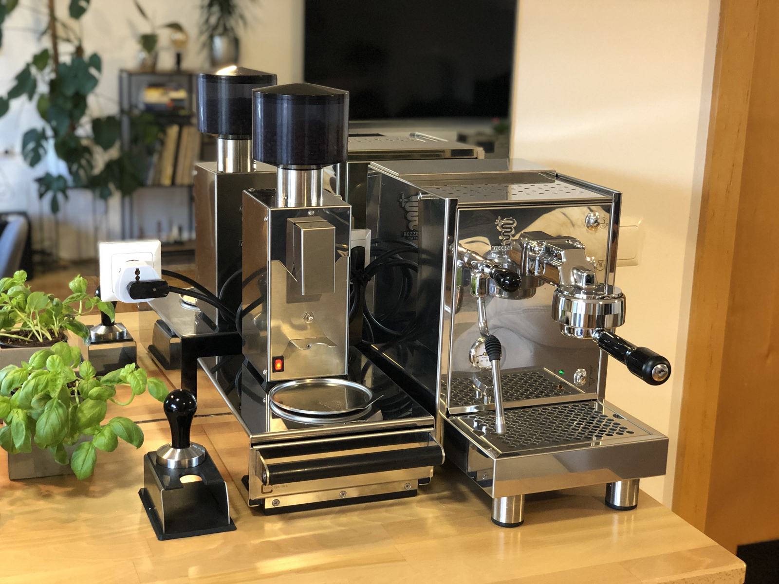 Bezzera BZ09 espresso kavni aparat in BZ005 MN