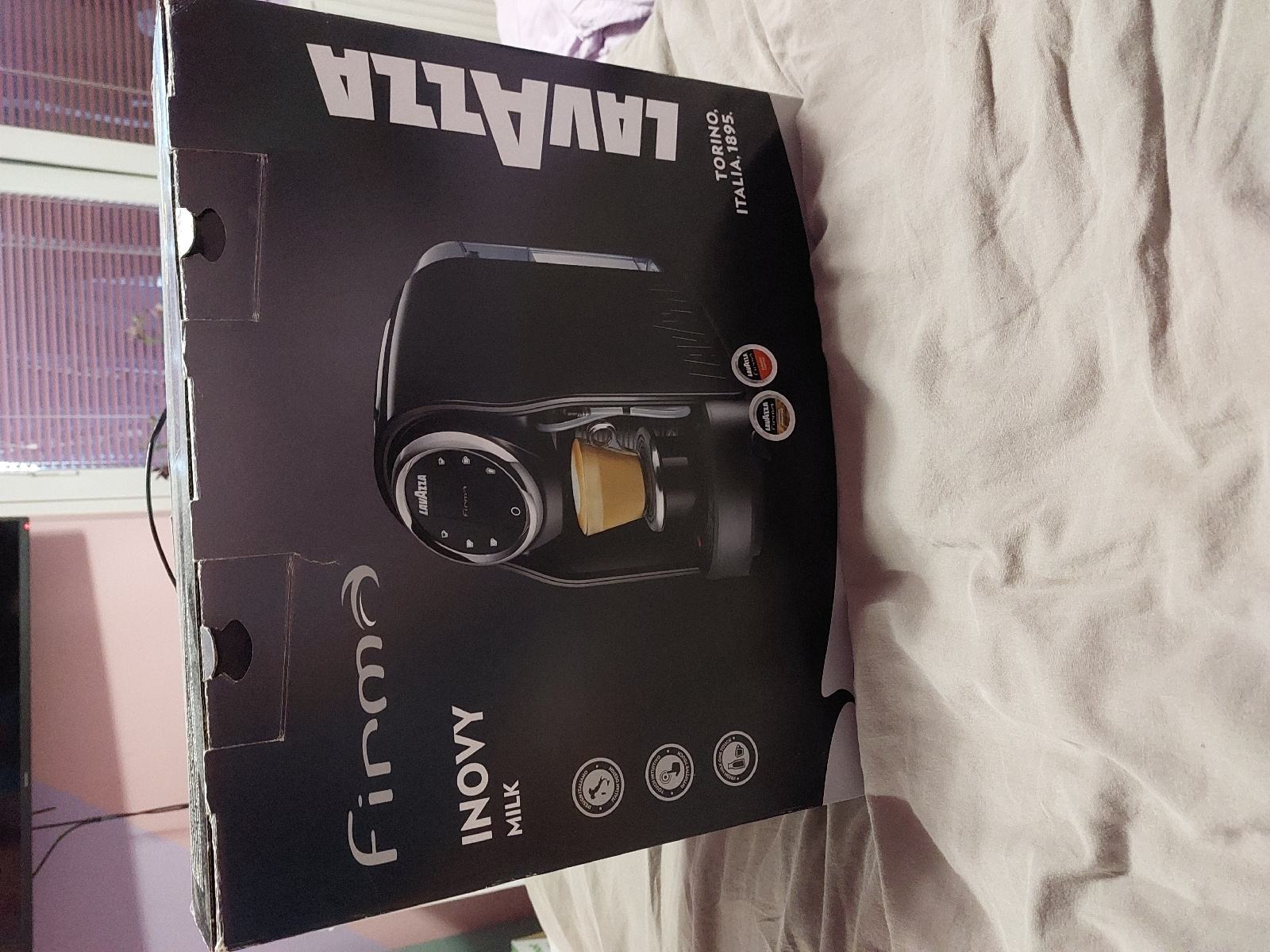 KAVNI APARAT LAVAZZA LF 1150 INOVY-MILK KOT NOV Z VRHUNSKIM FUNKCIJAMI