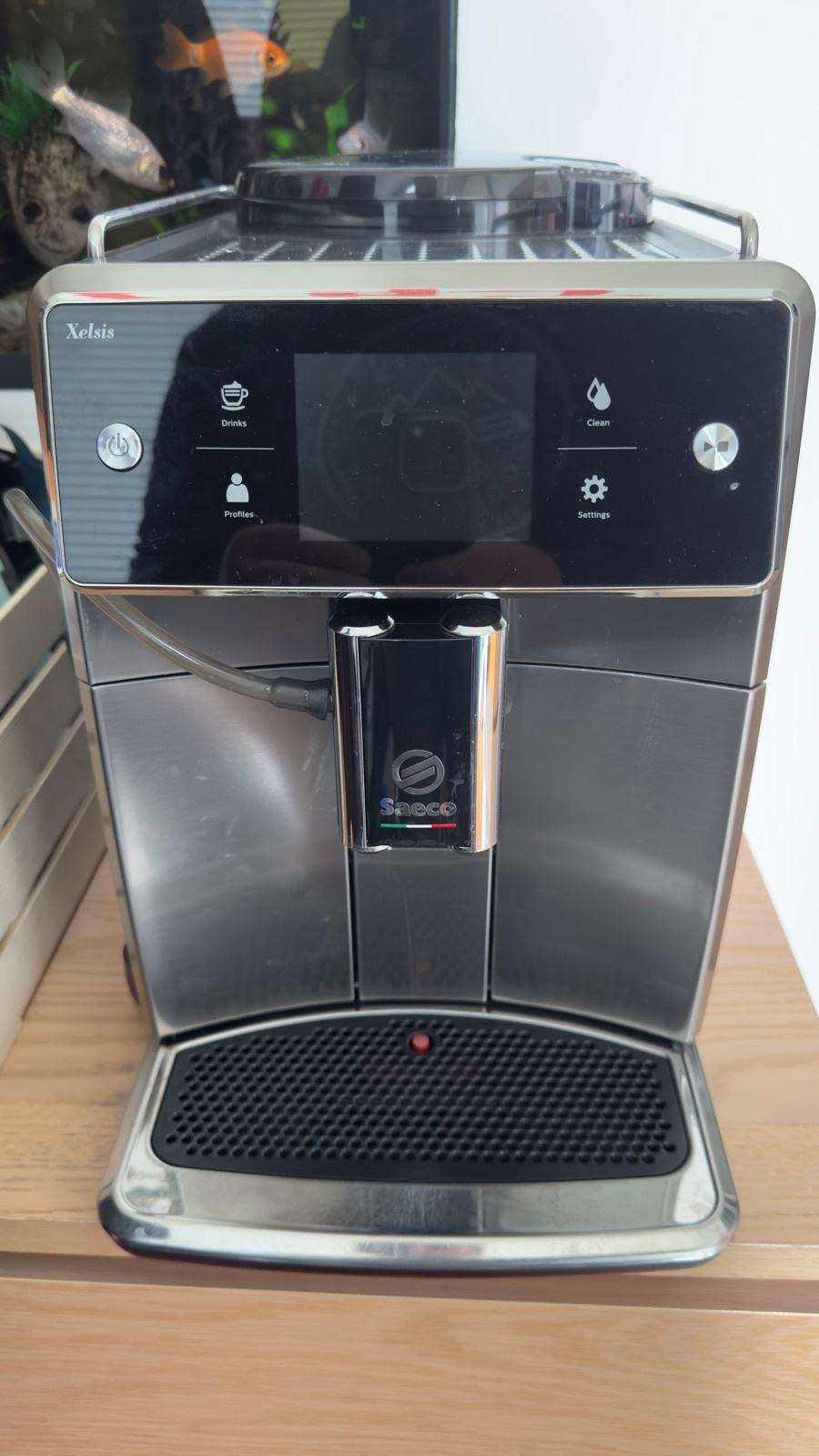 Kavni avtomatski aparat Philips Saeco Xelsis