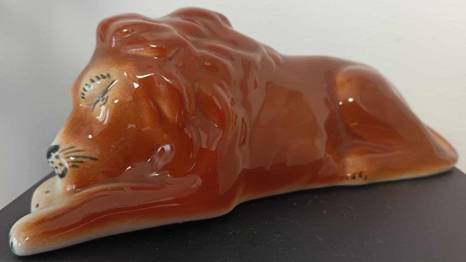 figura iz porcelana - Liboja keramika