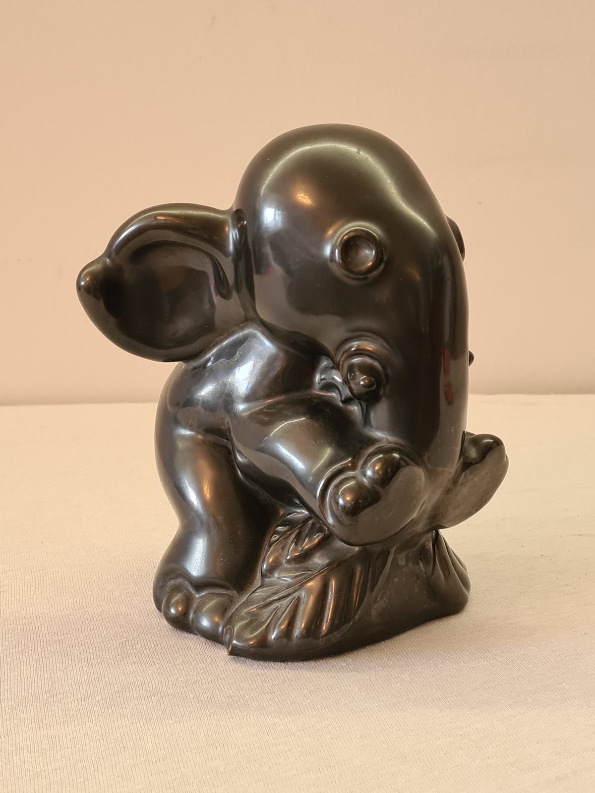 Keramičen dekorativen slon