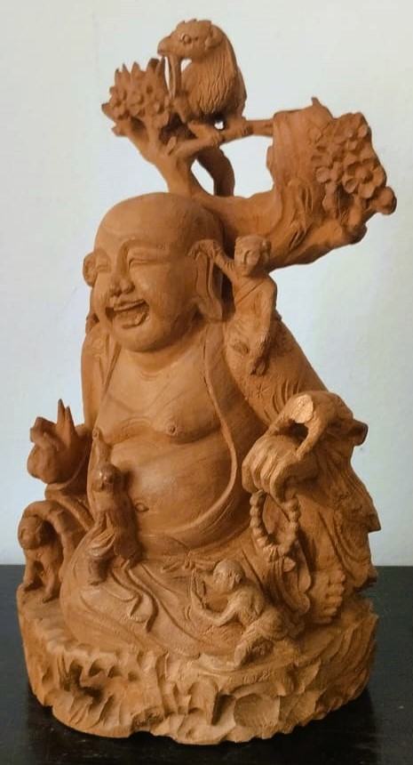 Skulptura Bude na vrtu