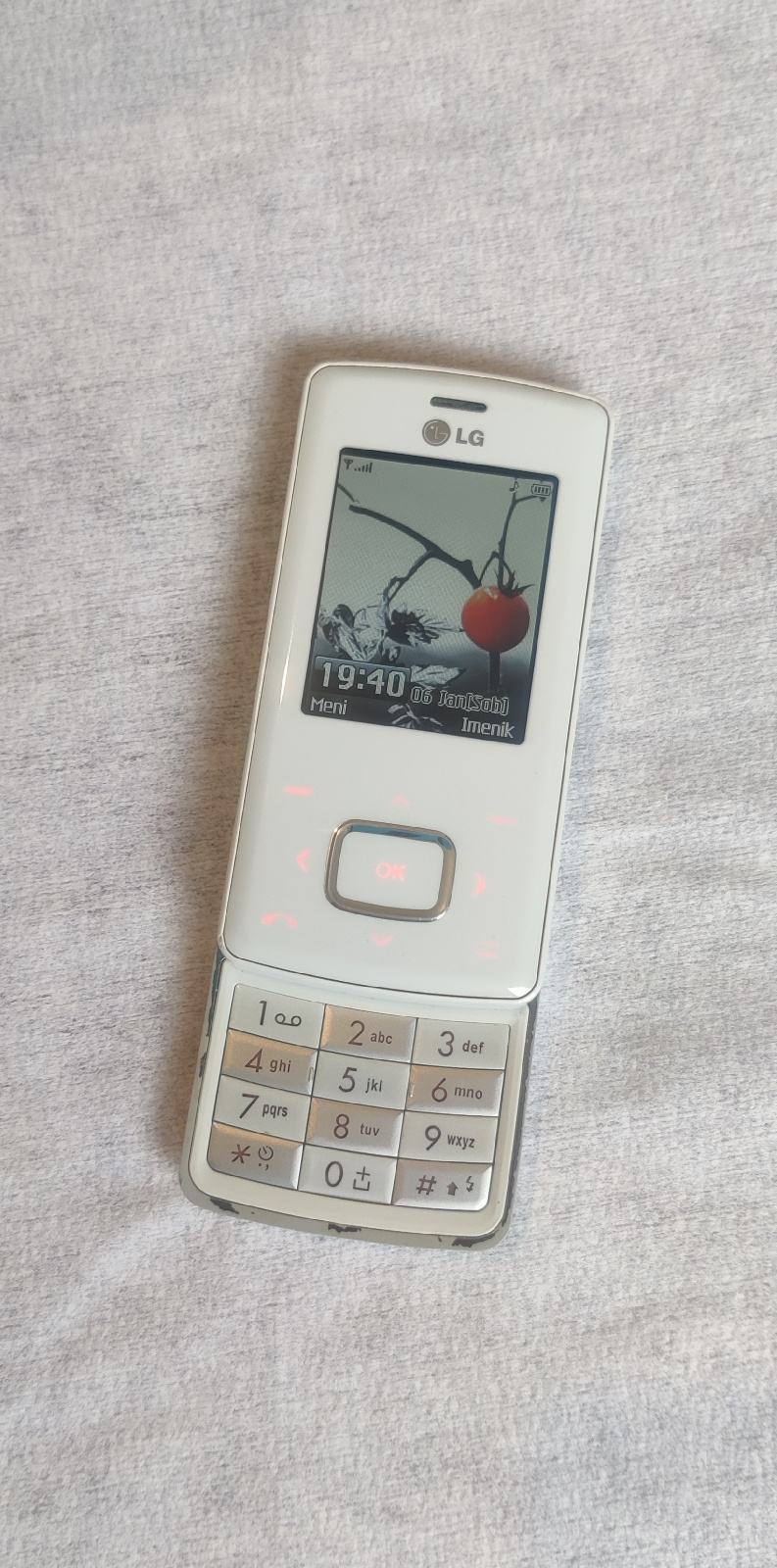 LG KG-800 klasika