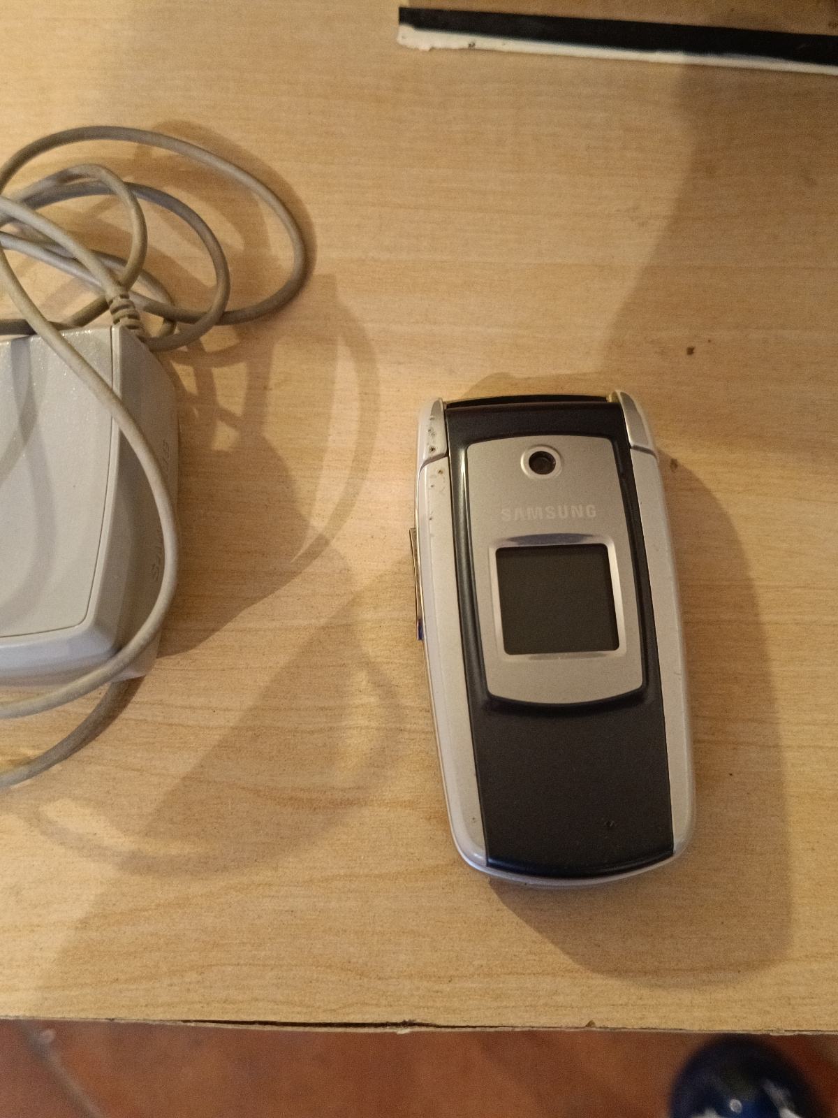 mobilni telefon samsung