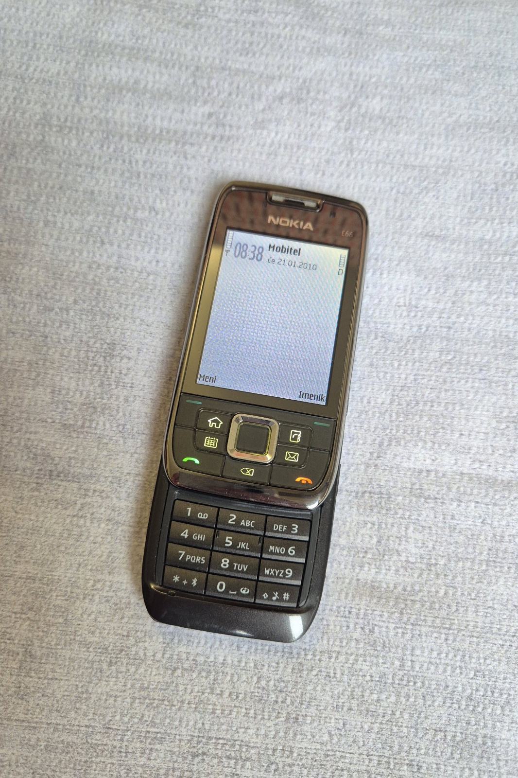Nokia E66 klasika