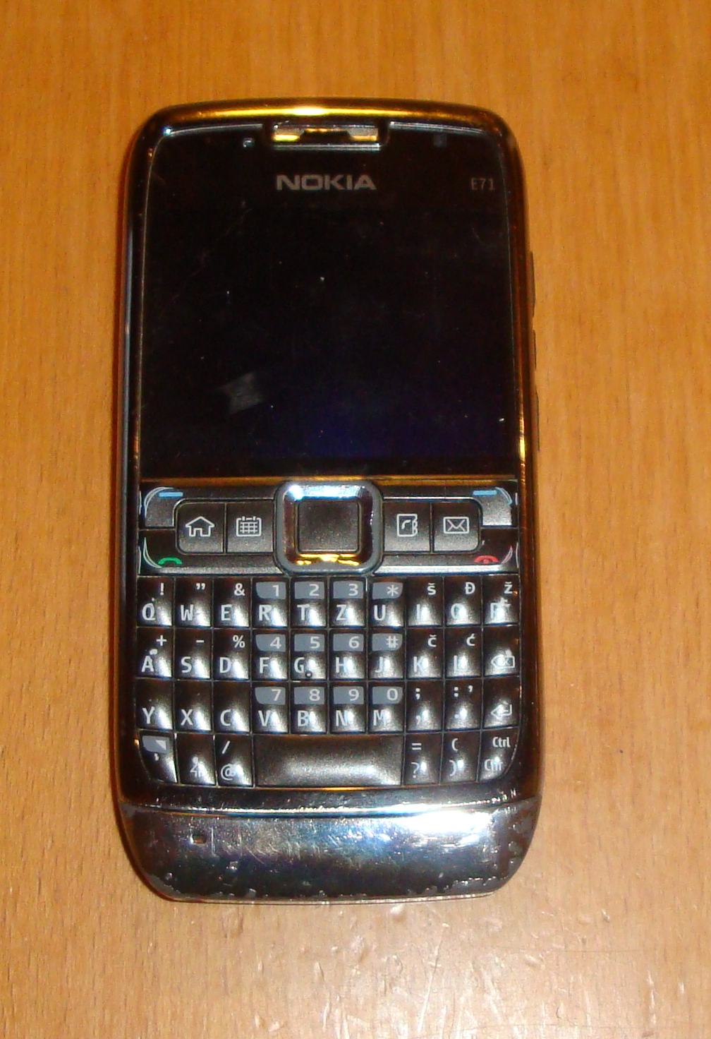 Nokia E71 v okvari - podarim