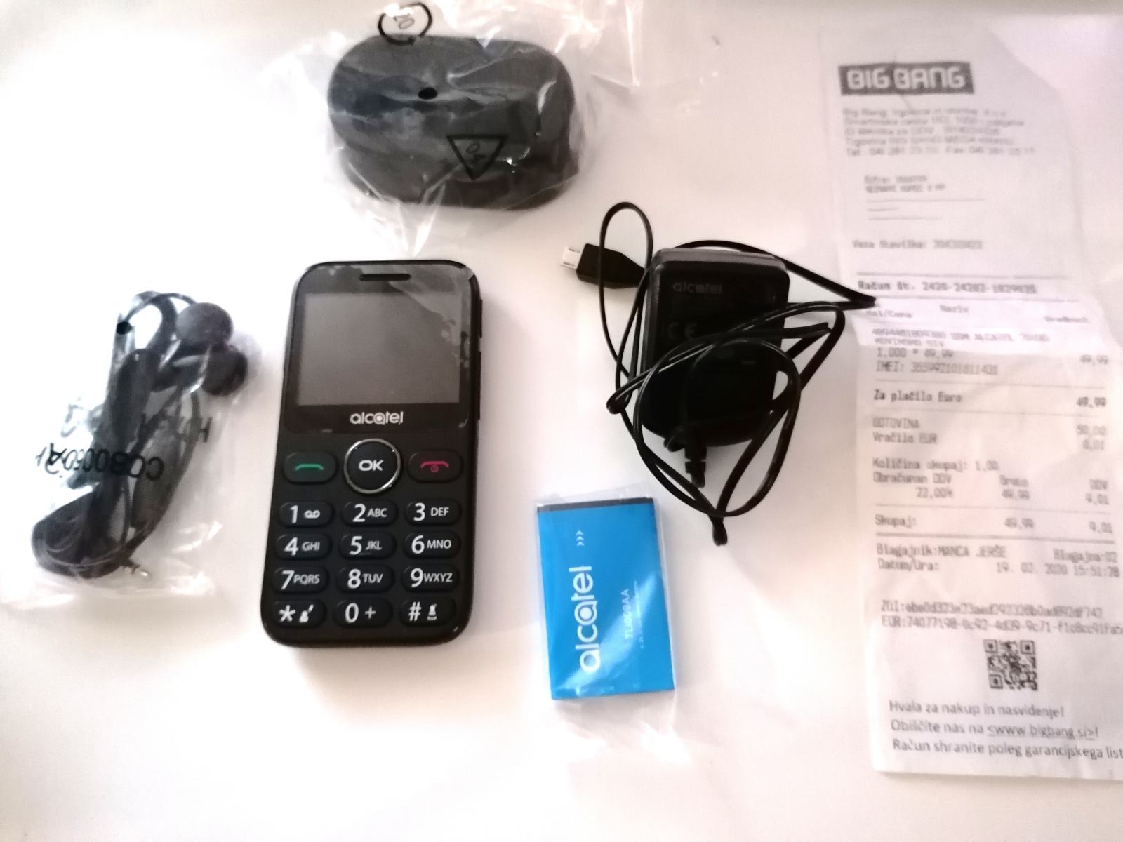 Ugodno prodam NOV mobilni telefon Alcatel 2019G