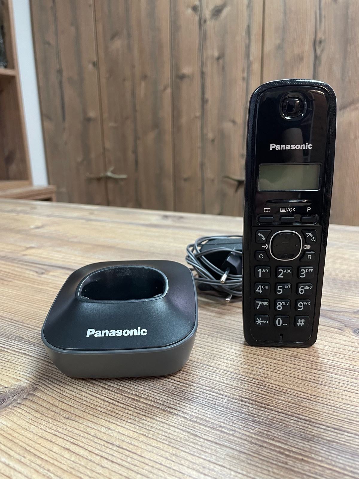 Panasonic KX-TG1611FX prenosni telefon za stacionarno telefonijo