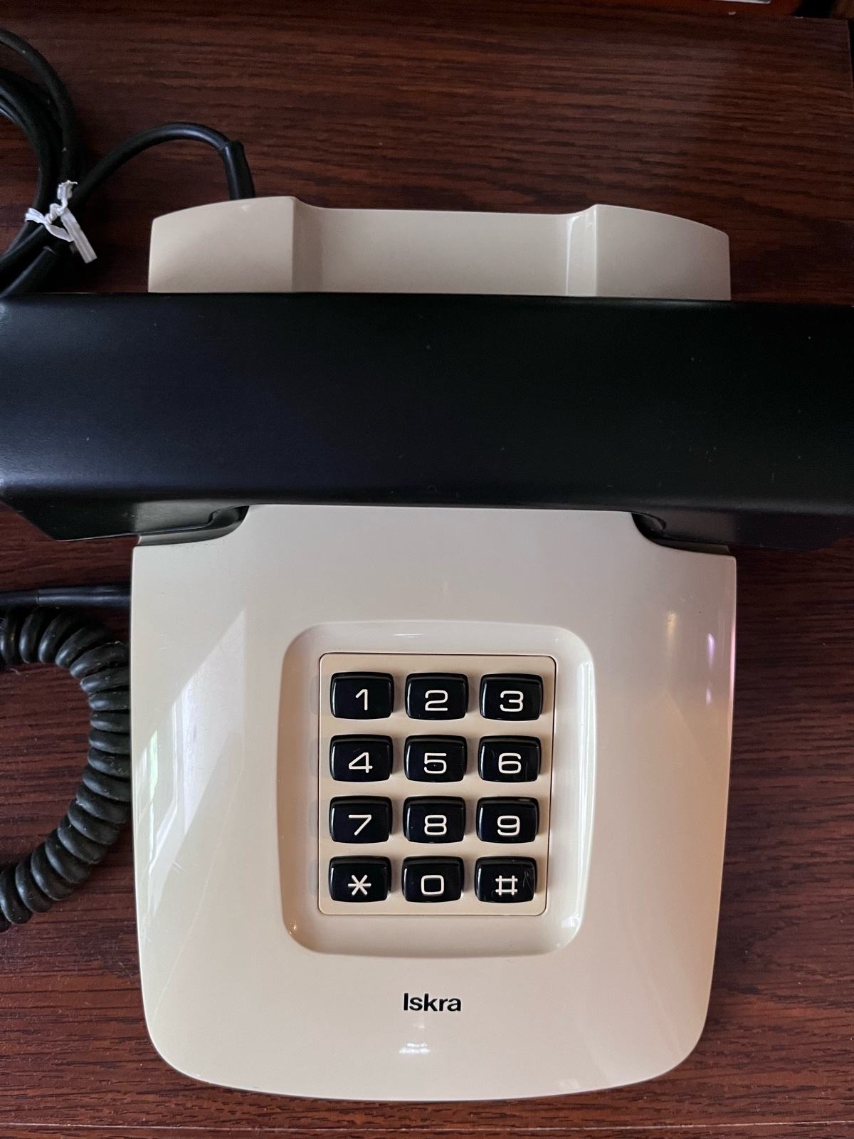 Stacionarni telefon Iskra