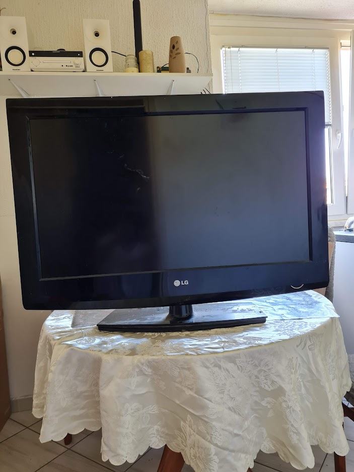Prodam TV LG 43