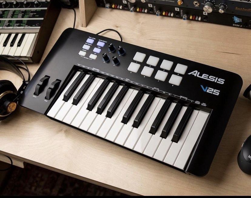 Alesis V25 MKIl 25-Key USB MIDI Keyboard