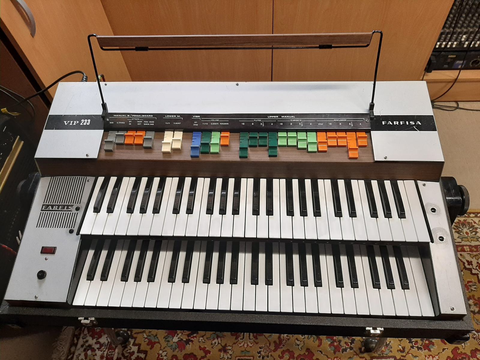 FARFISA VIP233 VINTAGE 1970 ORGLE - MENJAM
