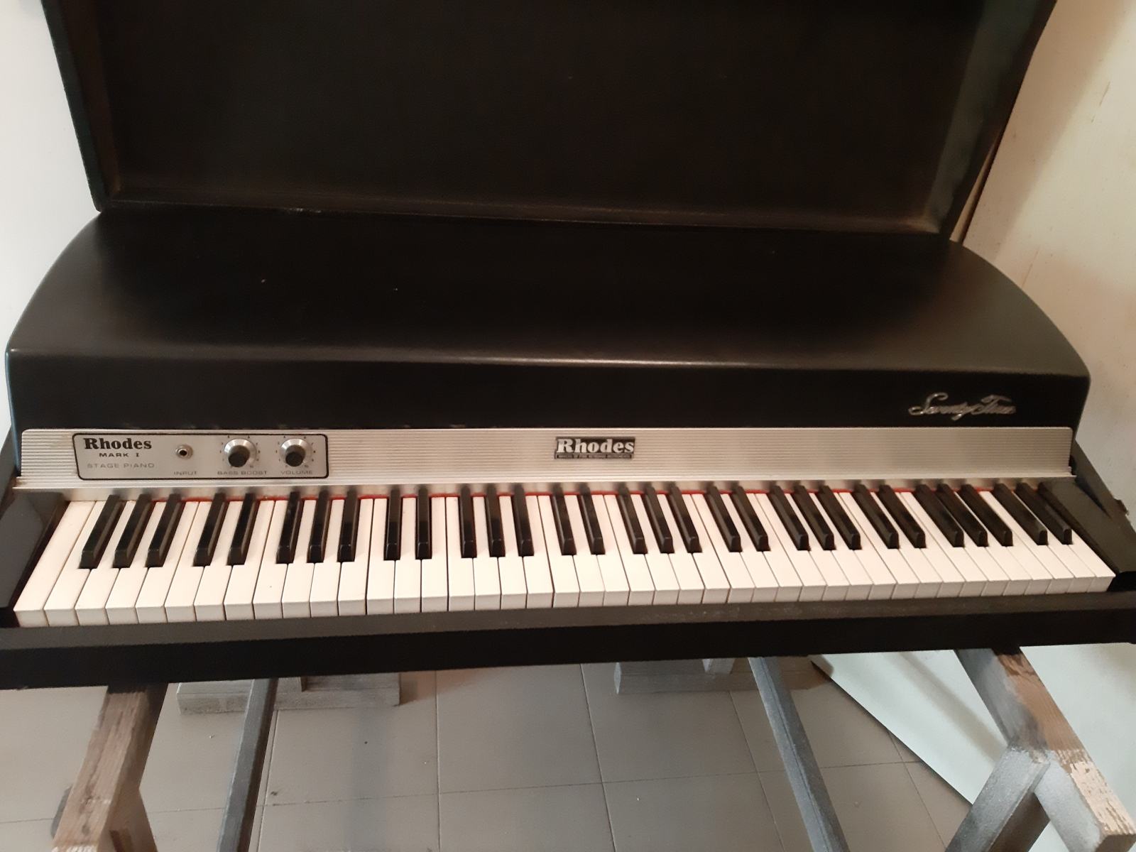 fender rhodes piano