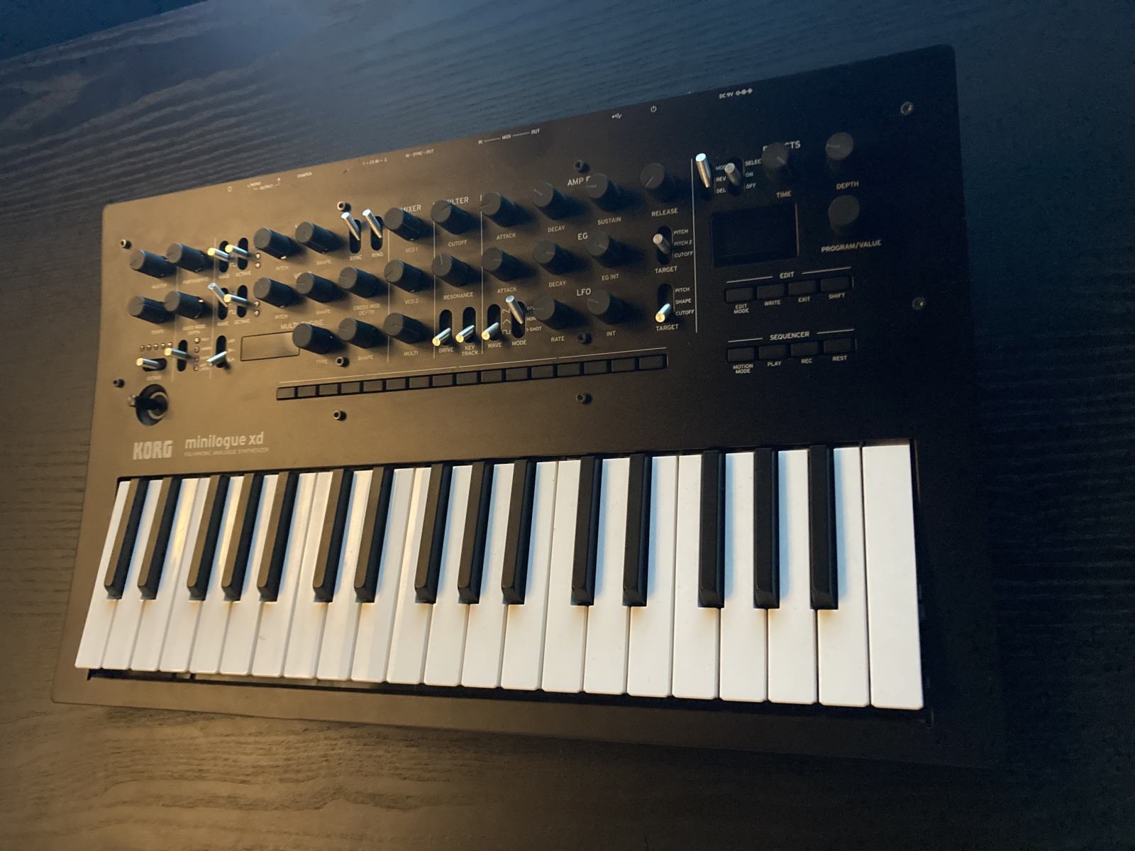 Korg Minilogue XD