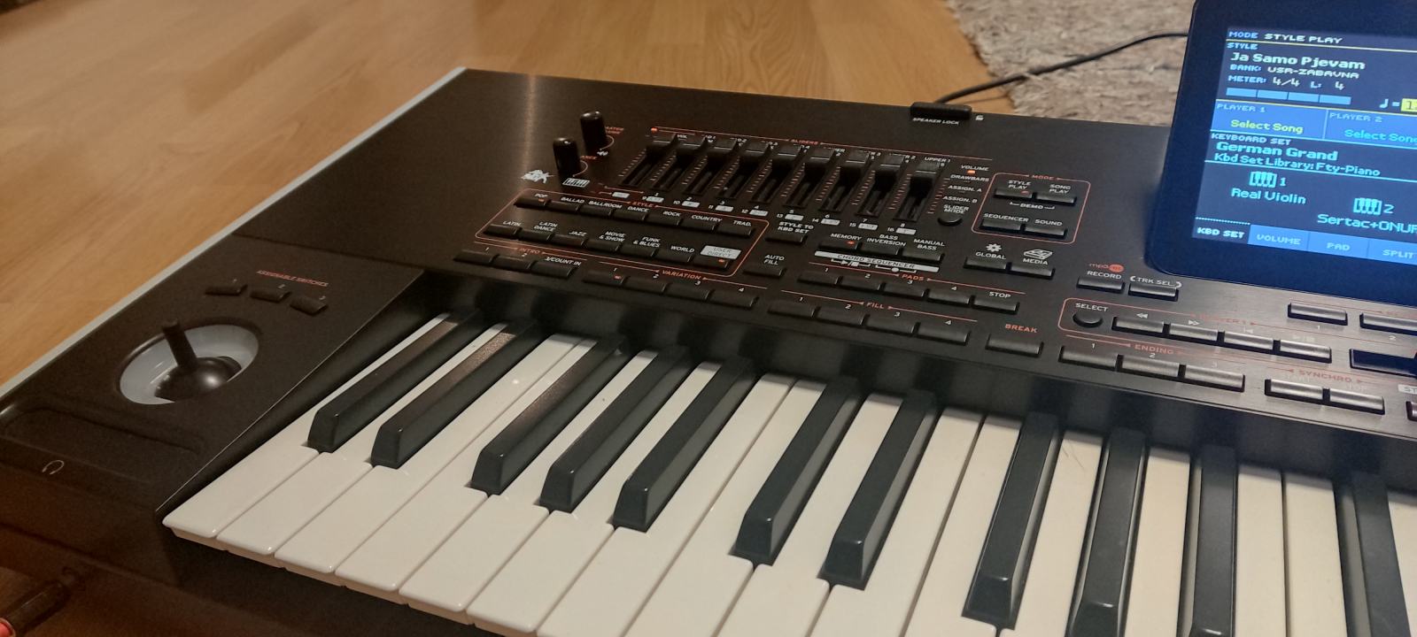 Korg PA4X