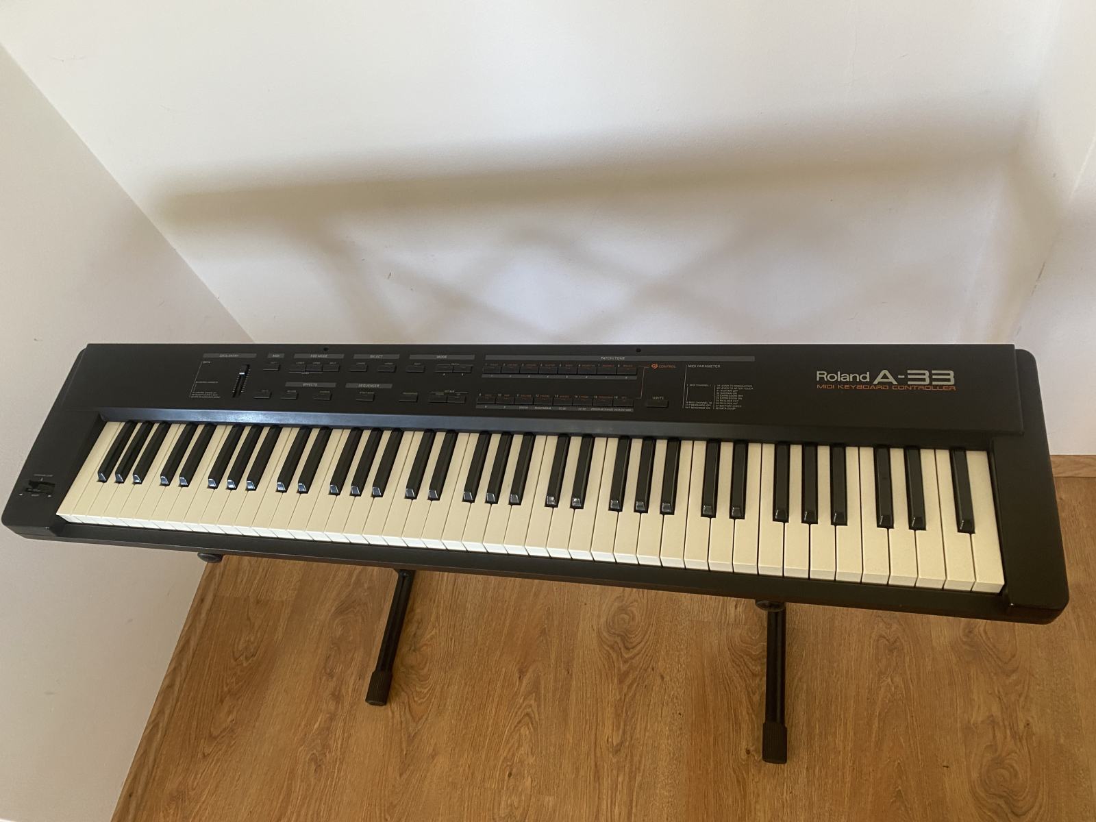 Roland A33 MIDI klaviatura