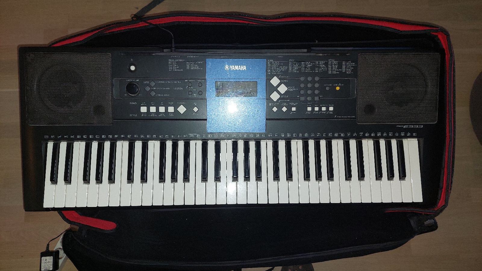 Synthesizer Yamaha PSR E333