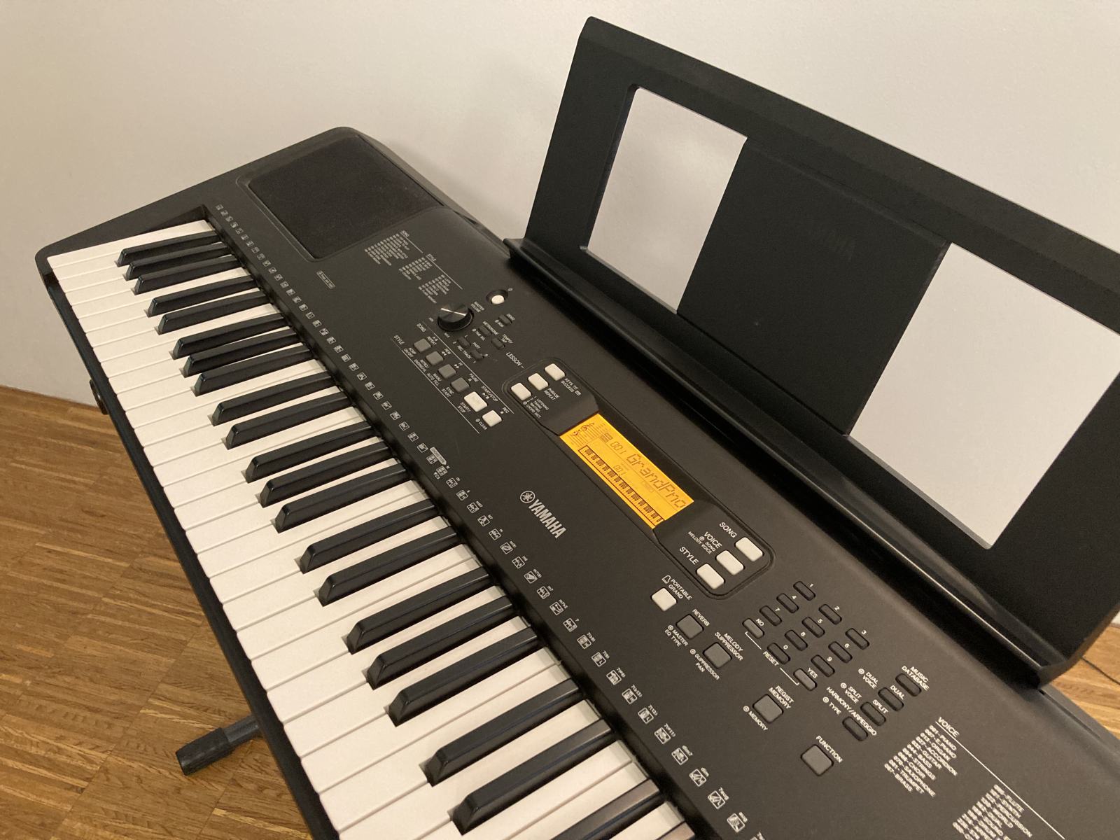 Klaviatura Yamaha PSR-EW 300