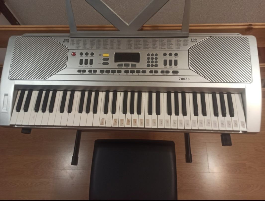 Yamaha : sintesaizer (61 tipk)