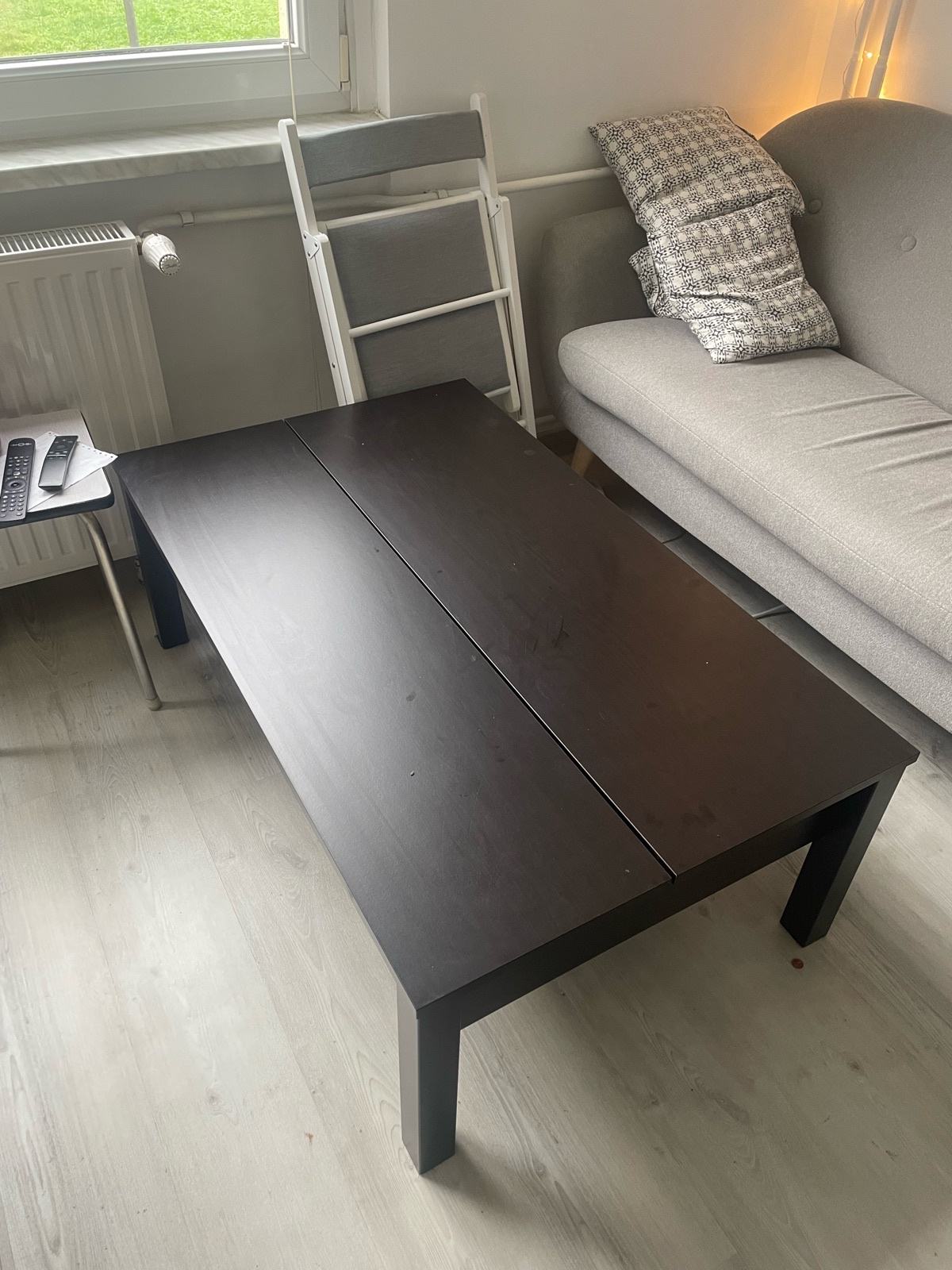 Ikea klubska miza TRULSTORP