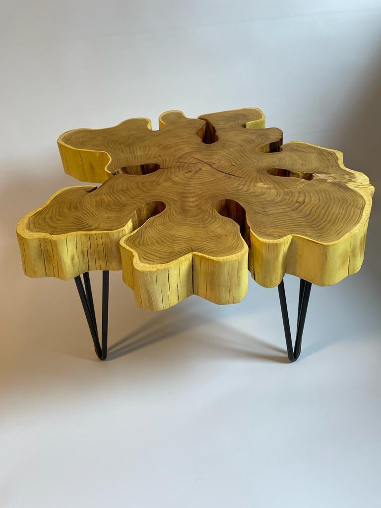 Klubska mizica iz Akacije