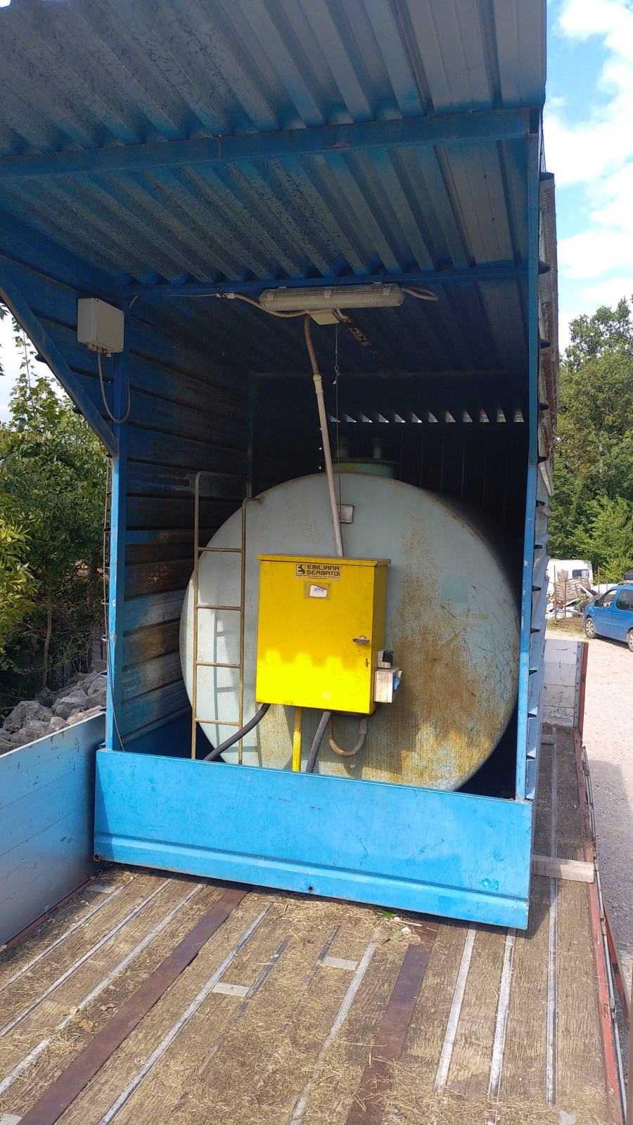 Cisterna za nafto 9000l