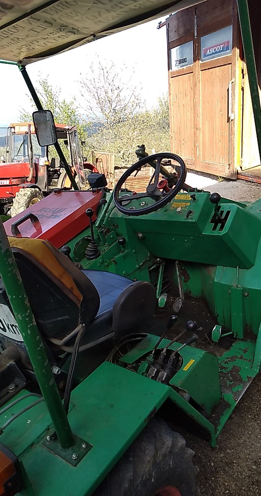 Gorski traktor Resant 1203