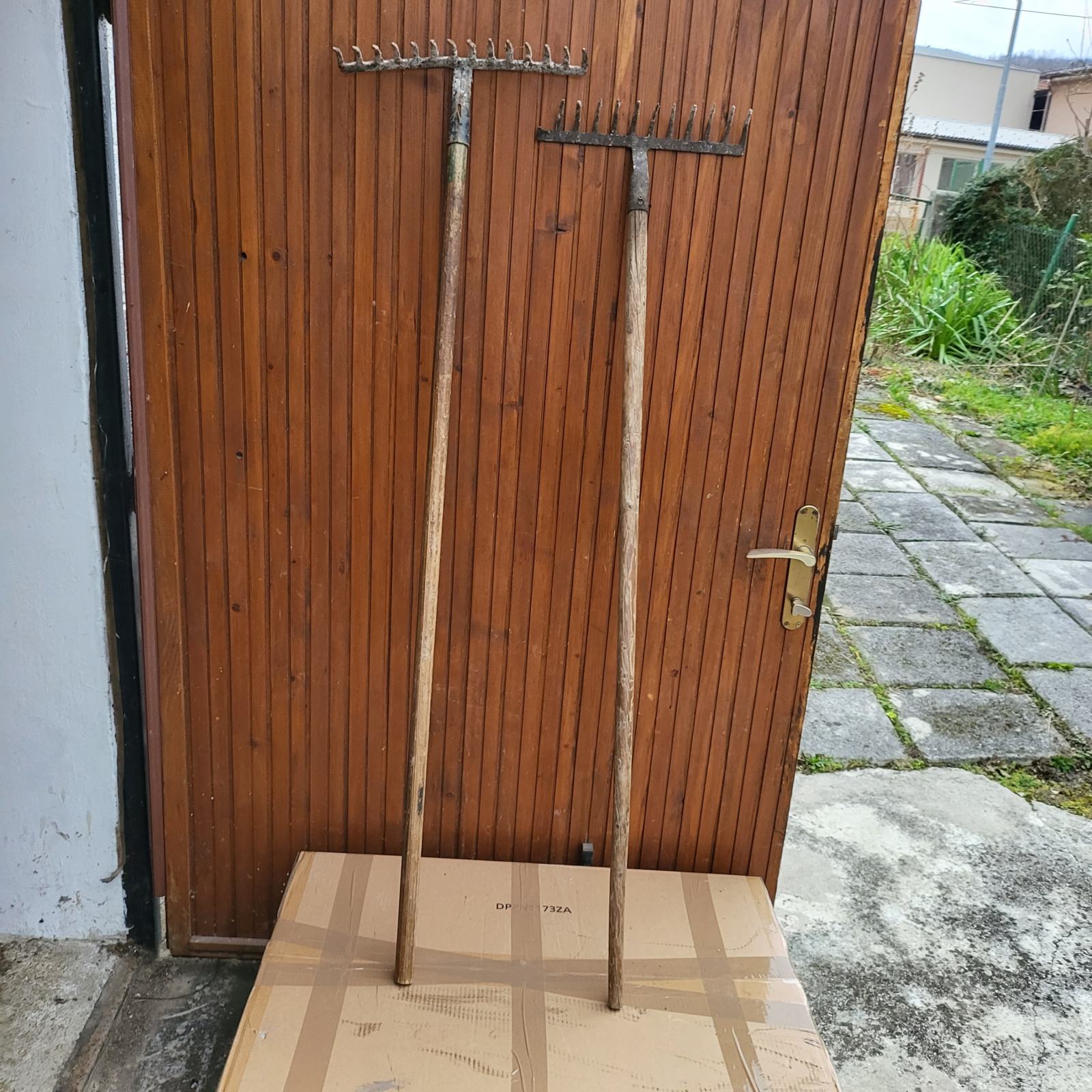 GRABLJE ŽELEZNE različne 2 kos