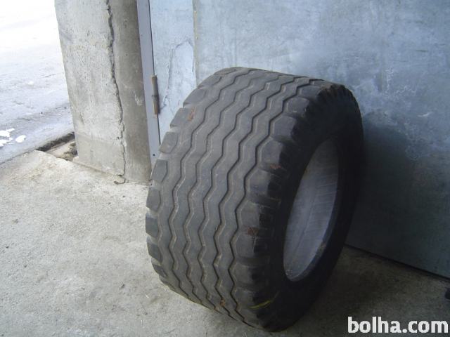 Guma za balirko ali prikolico 17col