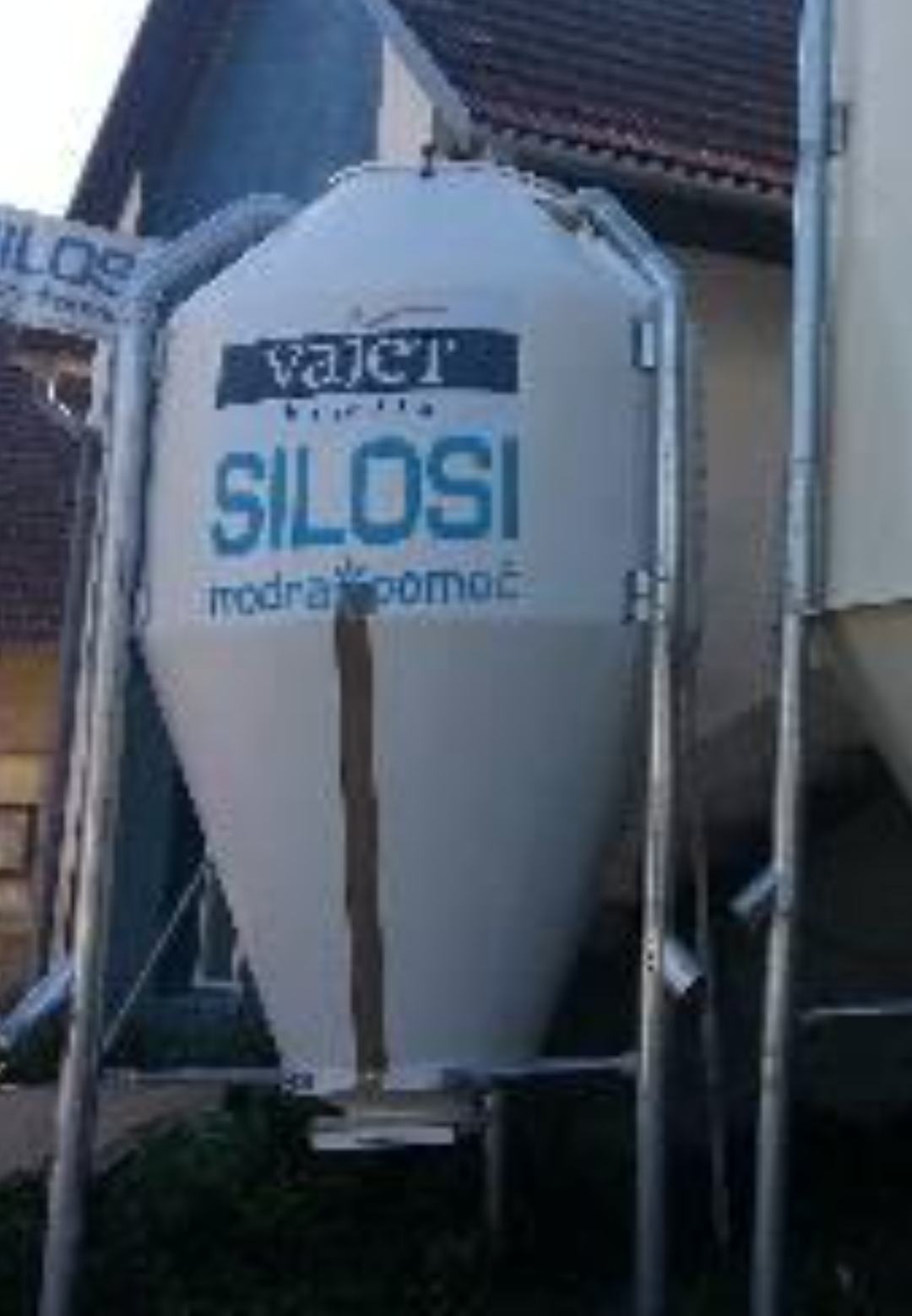 Kupim poliesterski silos za zrnje