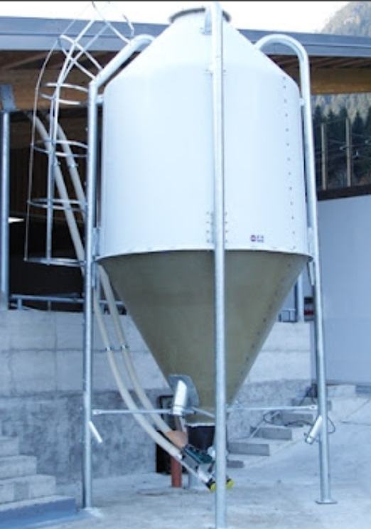 Kupim poliesterski silos za zrnje