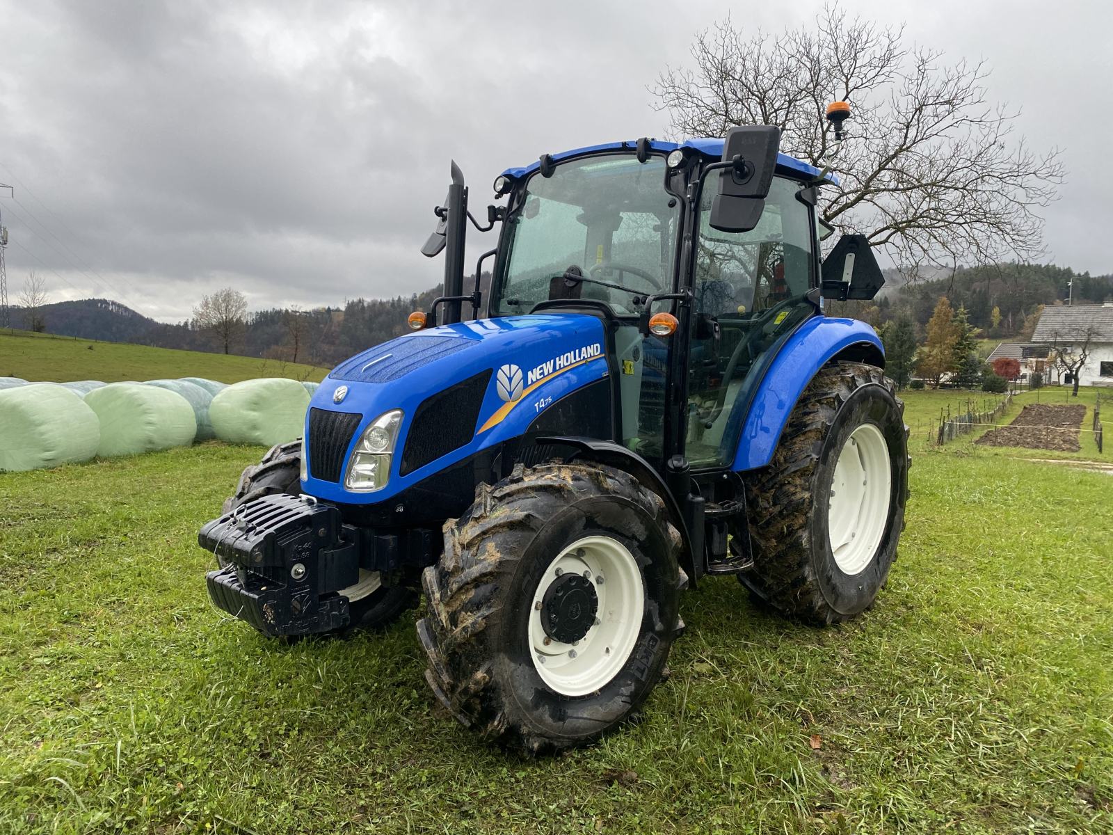 New Holland T4.75 powerstar
