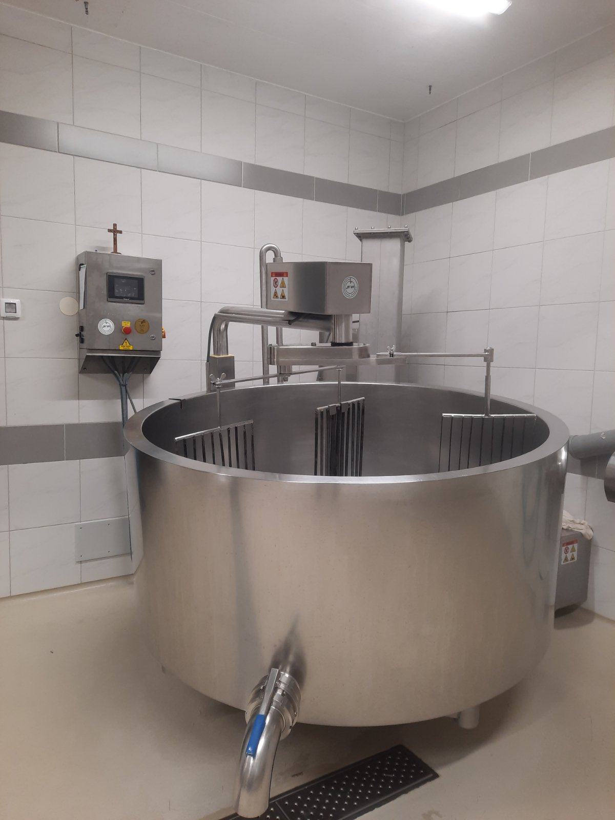 SIRARSKI KOTEL/PASTERIZATOR 950l
