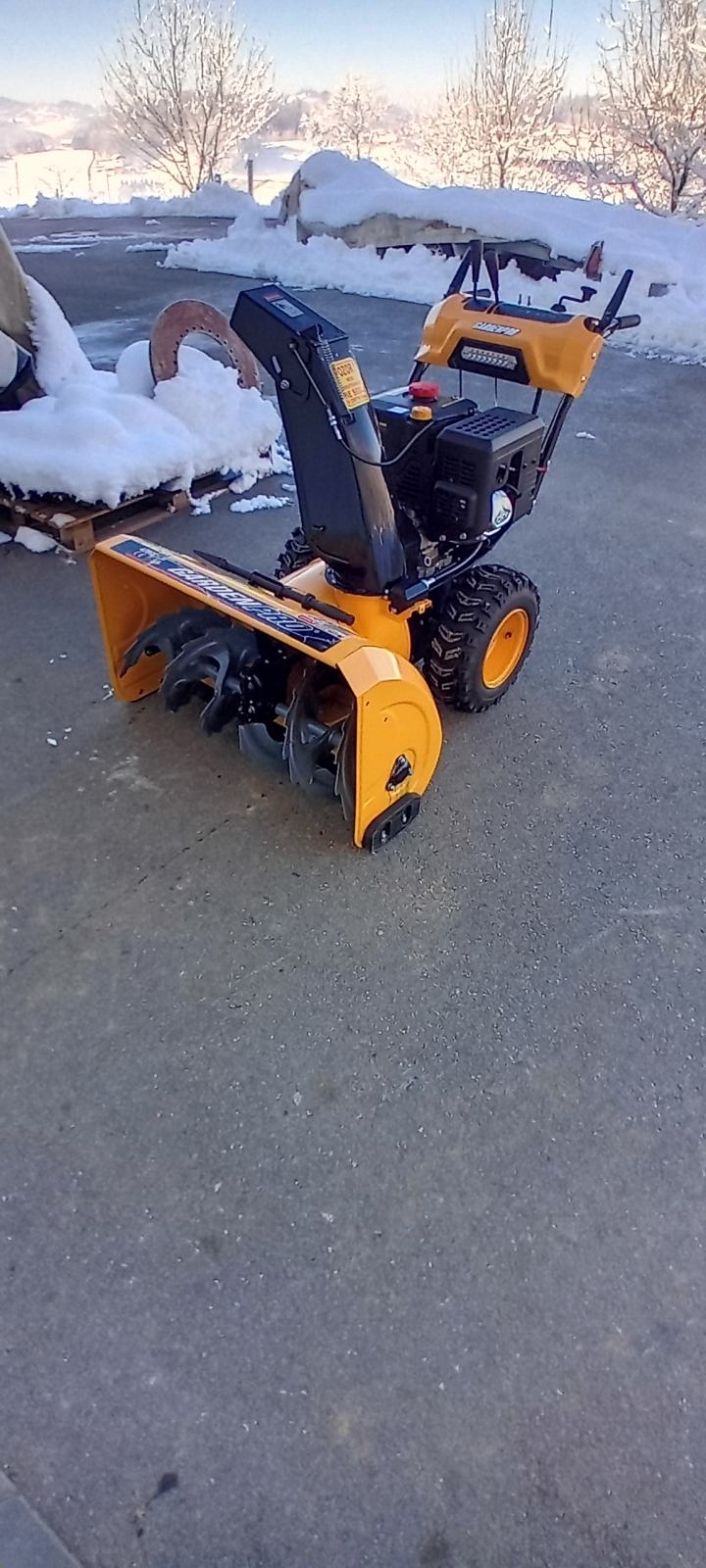 SNEŽNA FREZA Z ŠTARTERJEM