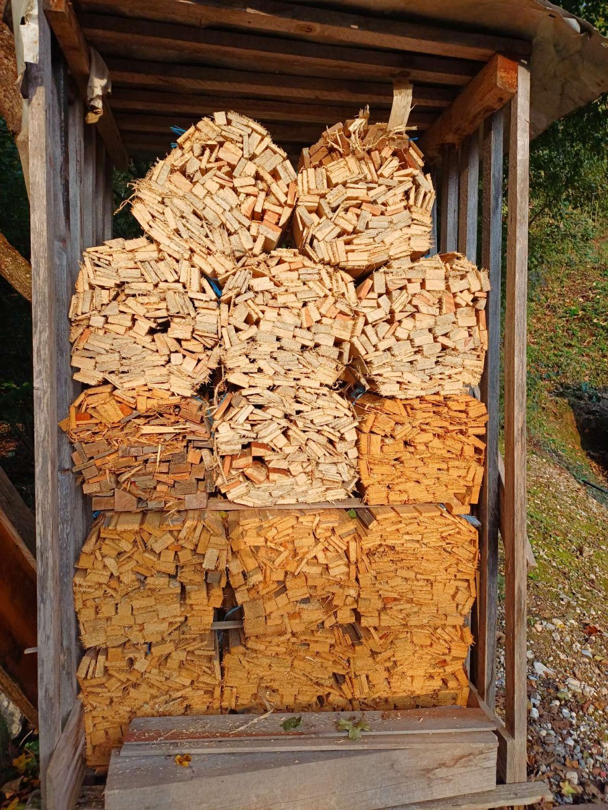 Suhe smrekove trske treske cca.11 kg