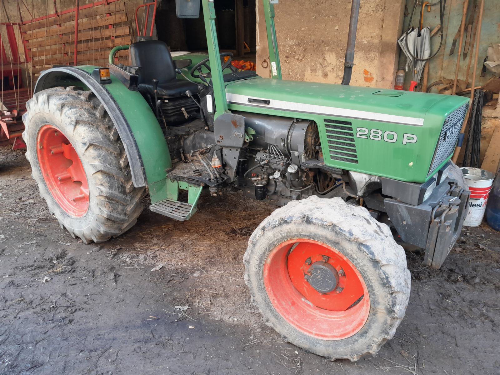Traktor Fendt 280 prodam