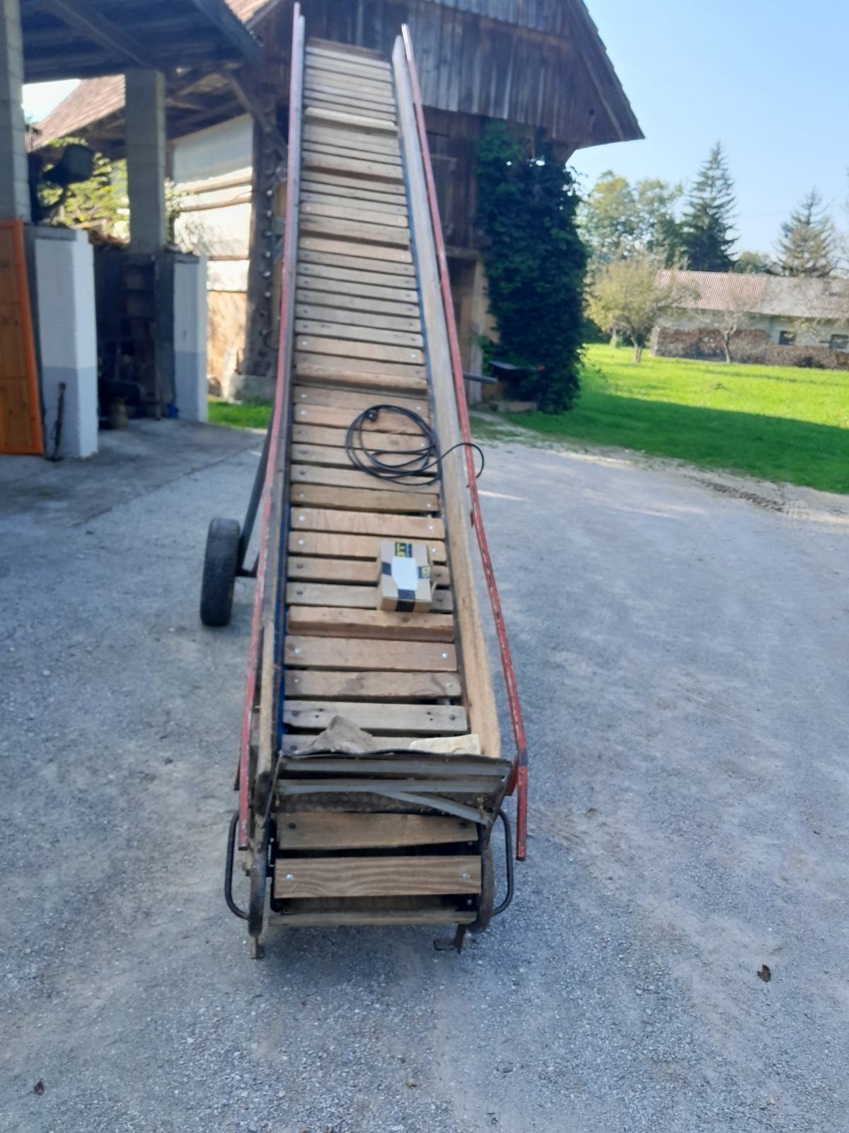 TRANSPORTNI TRAK D 4,9 V 3,4