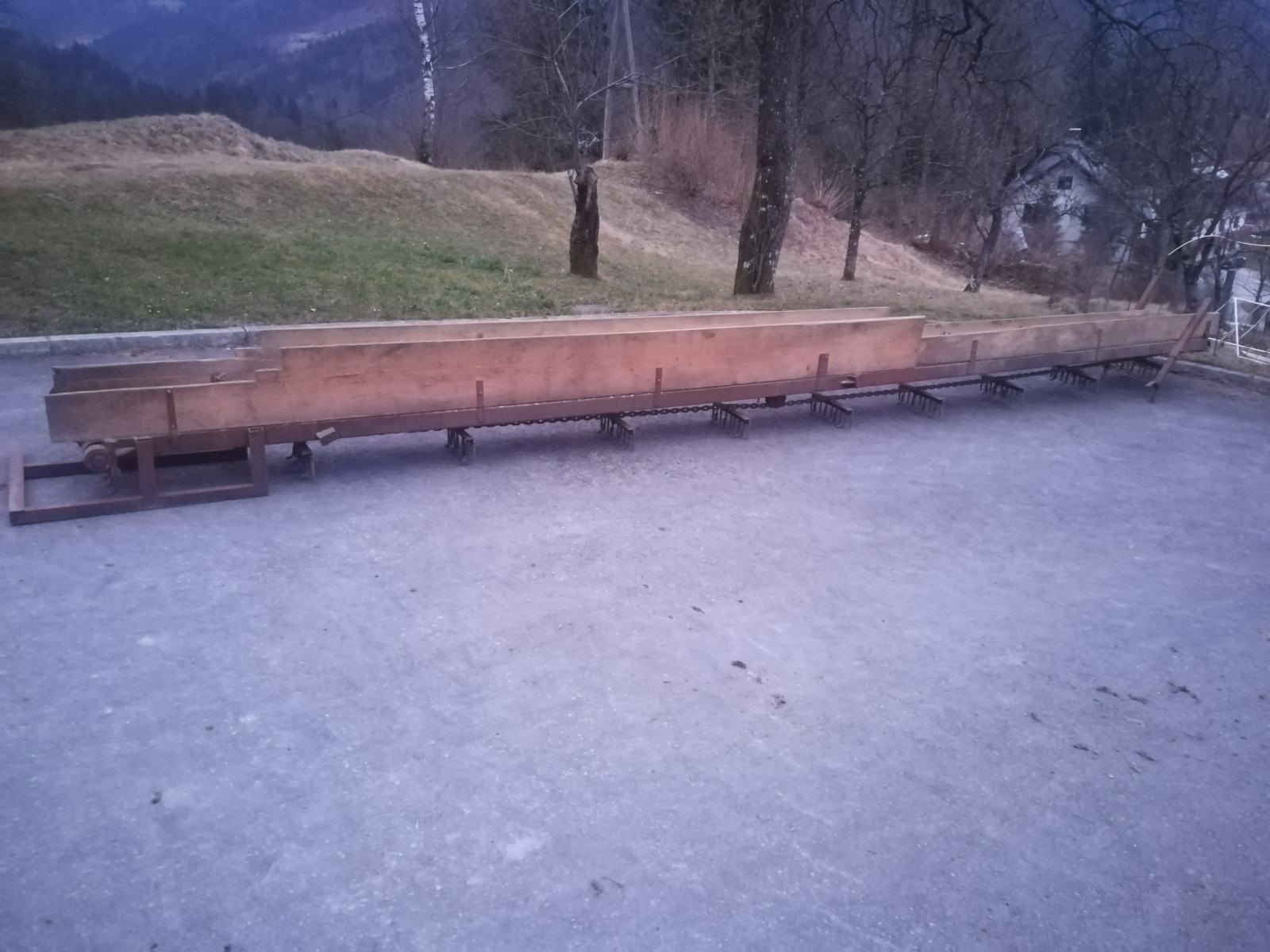 Transportni trak