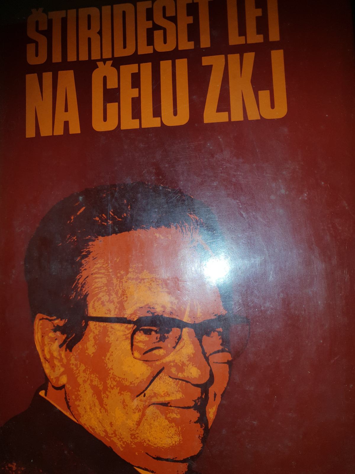 40 LET NA ČELU ZKJ.
