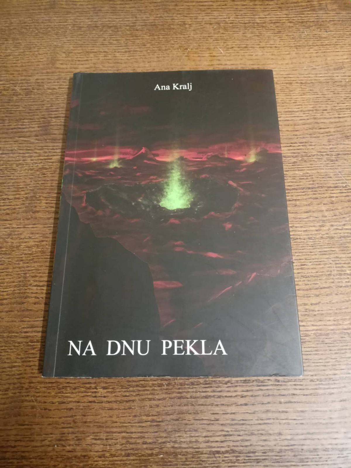 ANA KRALJ NA DNU PEKLA