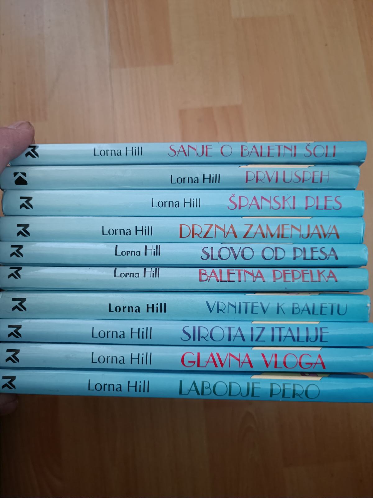 Baletni copatki-Lorna Hill Komplet zbirka 10 knjig :)Ptt častim :)