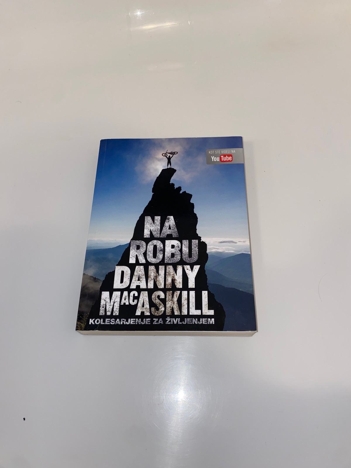 Danny Macaskill na robu