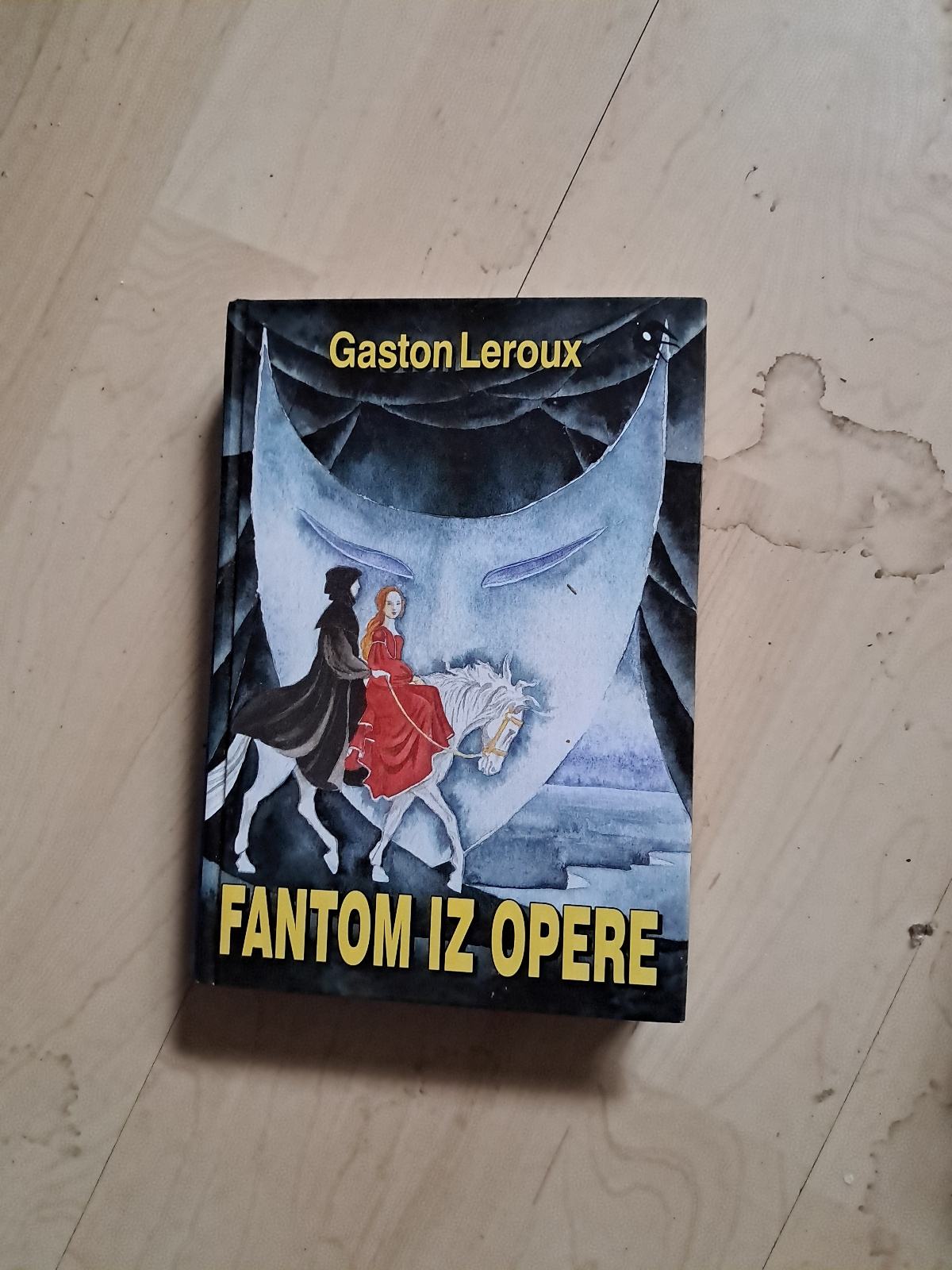FANTOM IZ OPERE