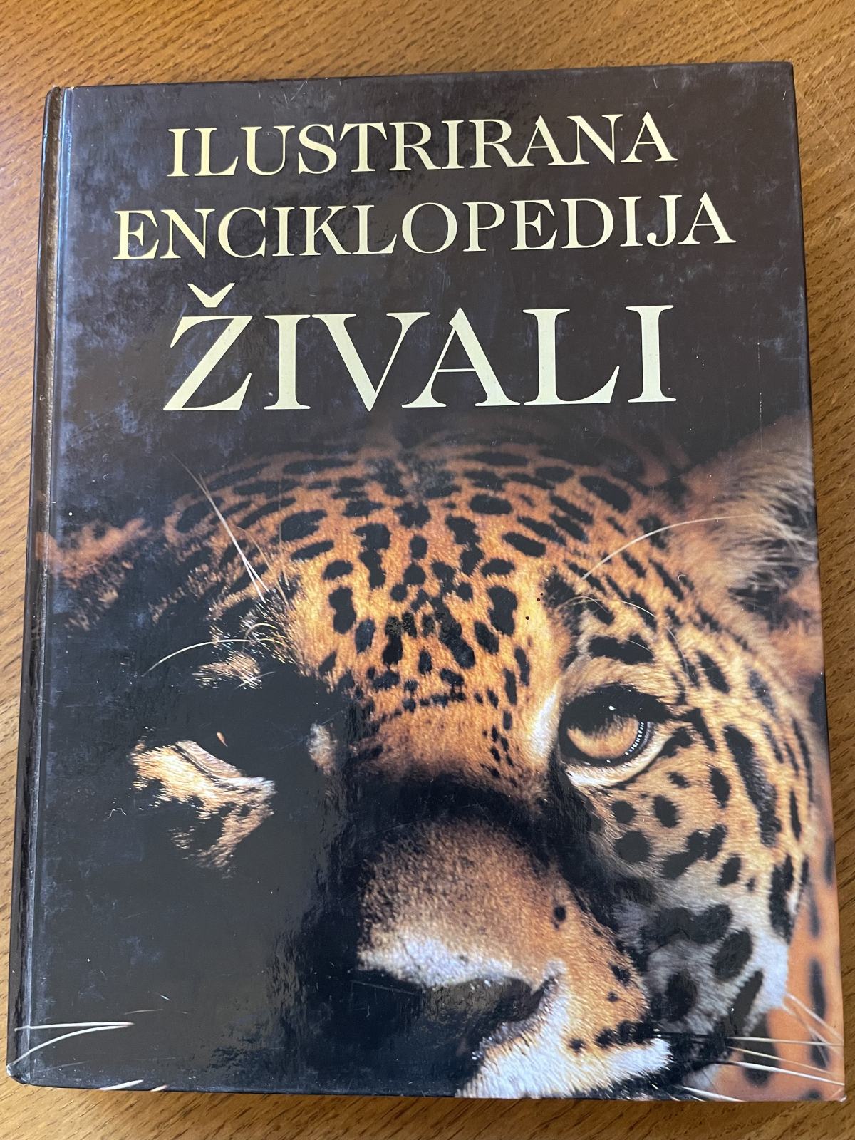ILUSTRIRANA ENCIKLOPEDIJA ŽIVALI