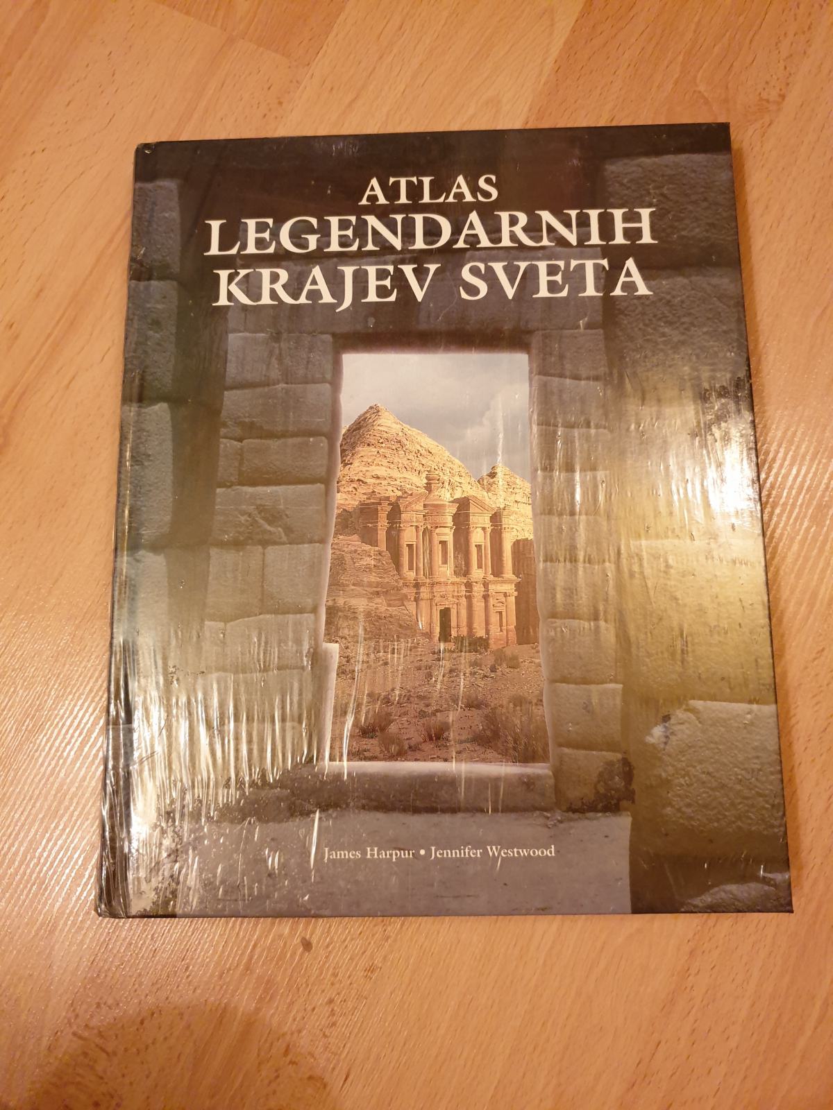 James Harpur in Jennifer Westwood - Atlas legendarnih krajev sveta