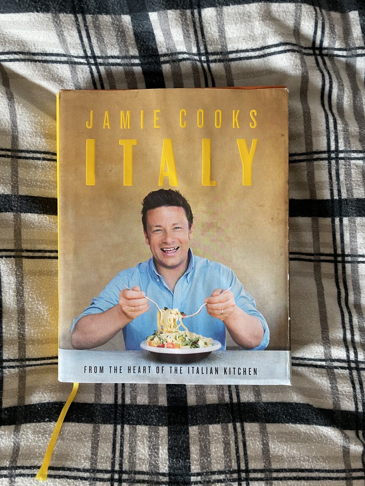Jamie Cooks Italy
